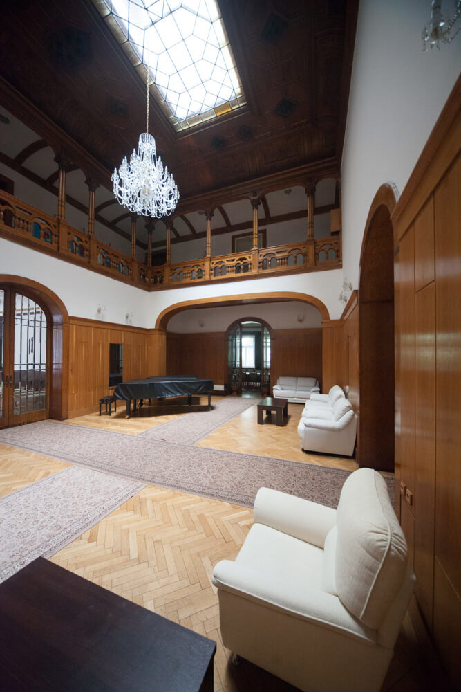 Winston Churchill Villa | Czech Film Commission